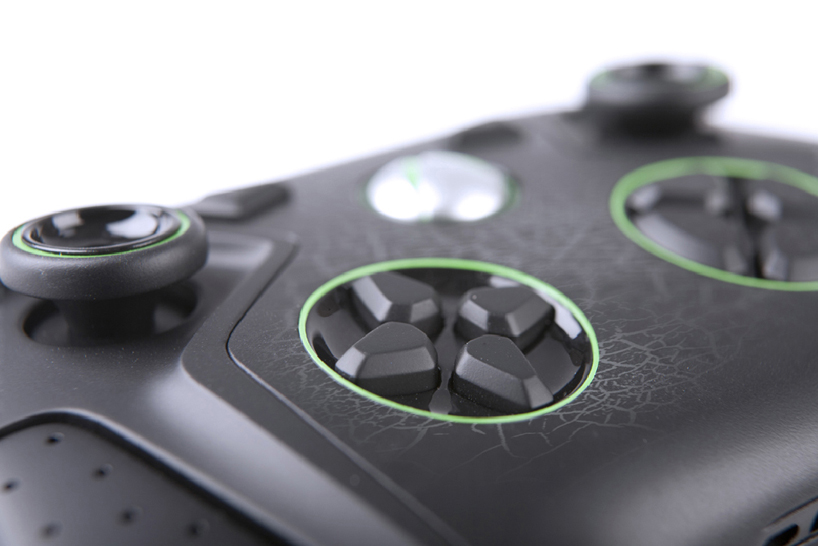 FPS gaming controller by HJC design