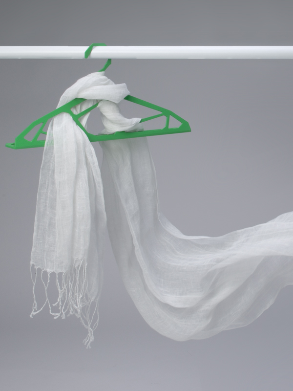 tree hanger | designboom.com