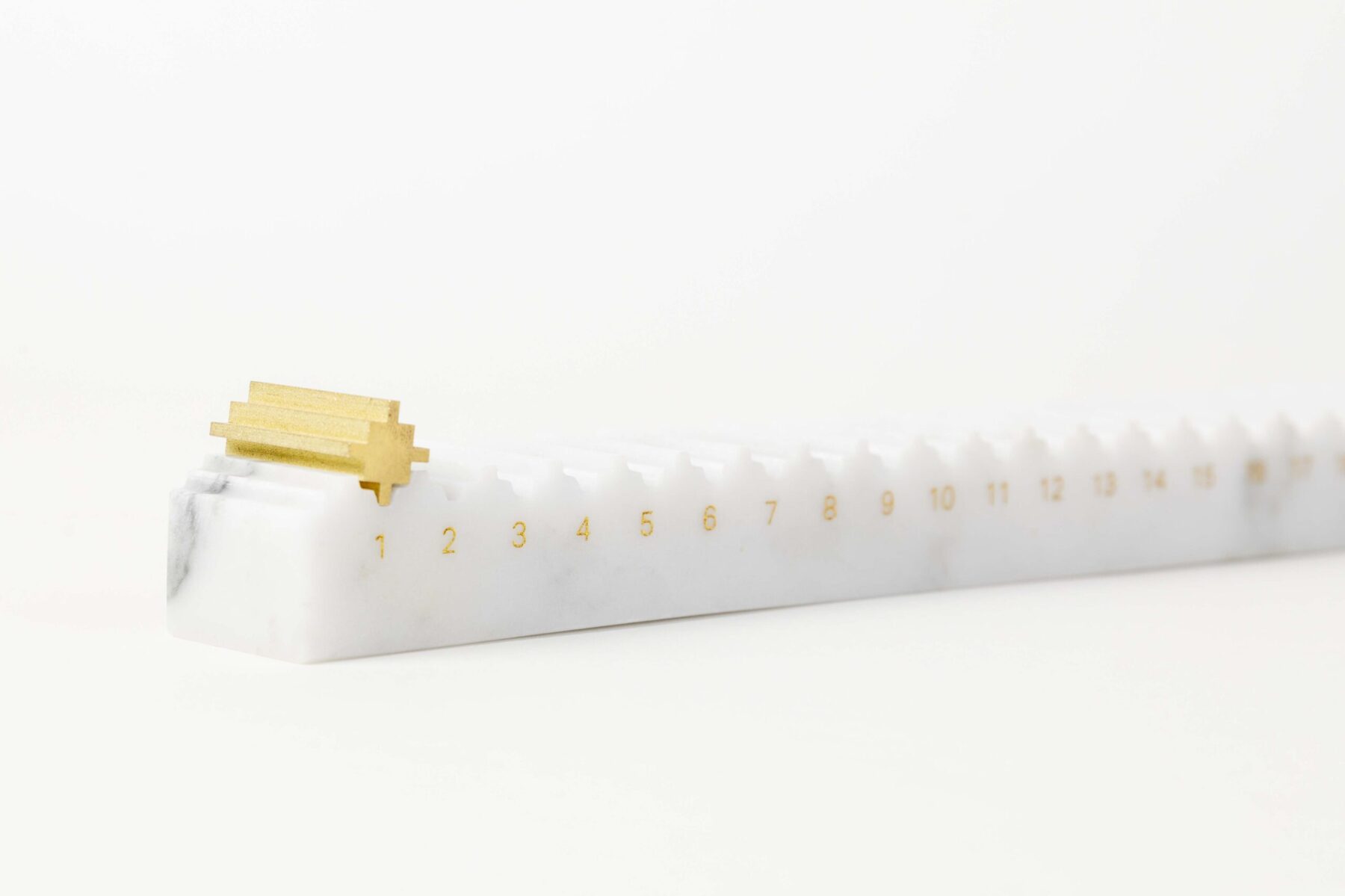 Arch Calendar – A Fusion of Arab Arches and Modern Minimalism ...