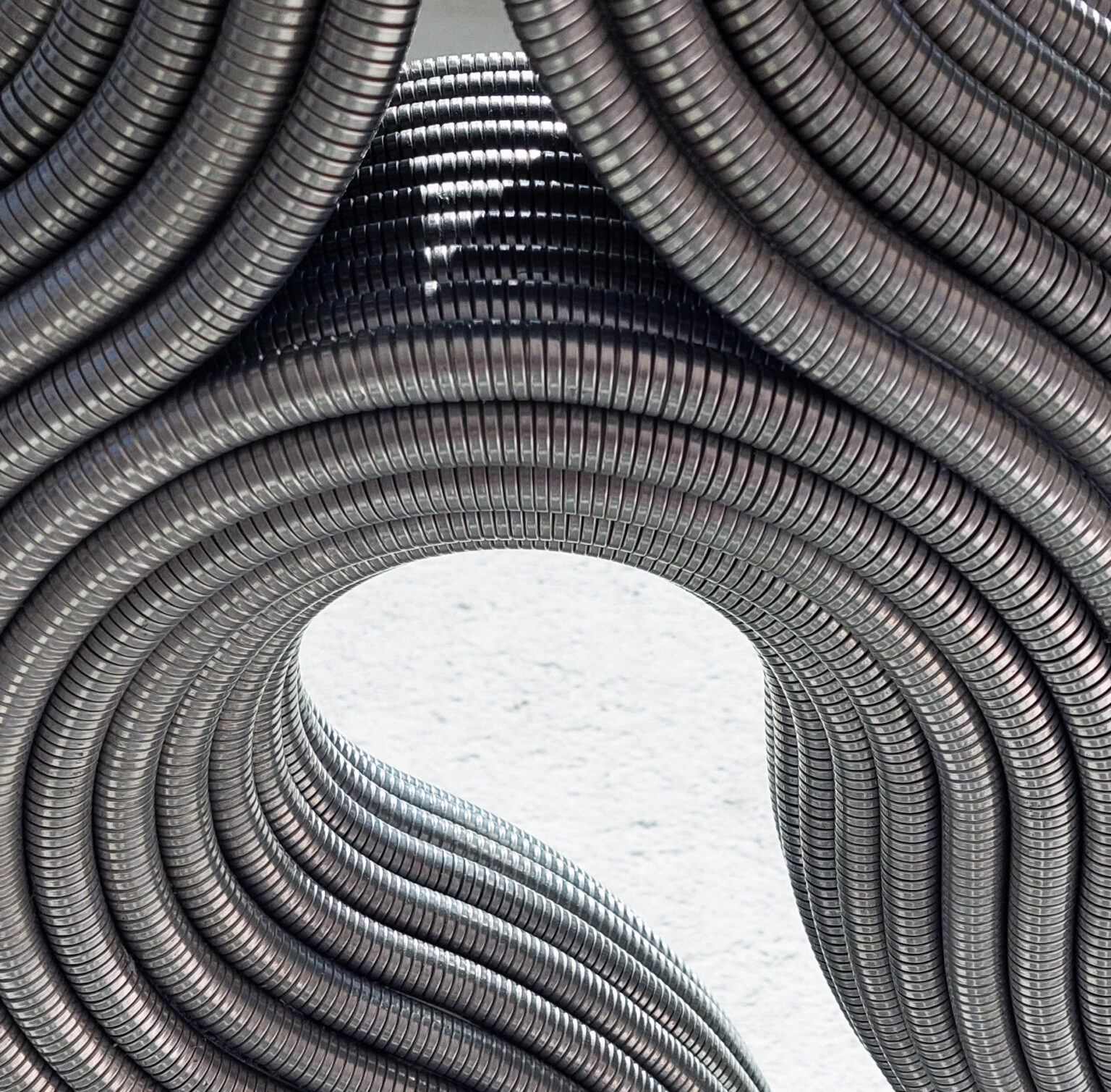 FLUXsculpture – Handcrafted Organic Steel Form Inspired by Nature’s Flow | designboom shop