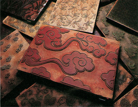 designboom history: karacho’s karakami (woodblock printed paper)