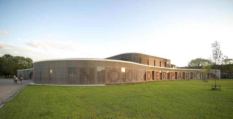 de architekten cie builds sustainable swimming pool complex in amsterdam