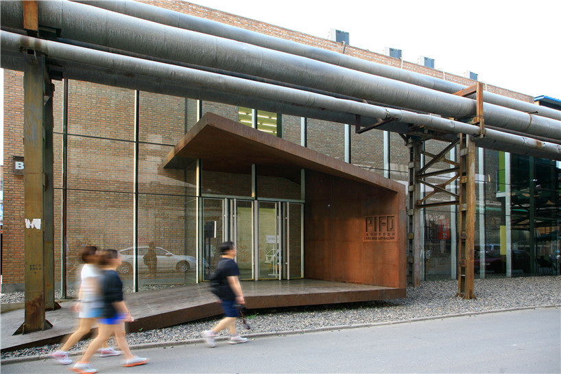 archstudio transforms industrial building into art gallery