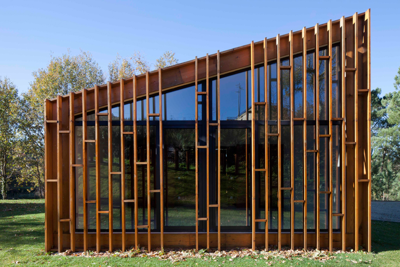 SUMMARY's modular system offers a simple solution to building processes