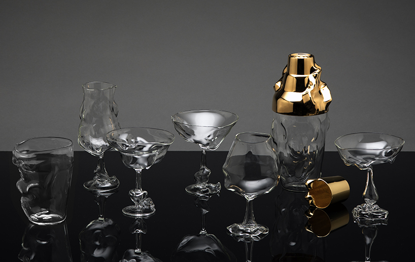 geoffrey mann animates a jazz conversation using undulating soundwaves