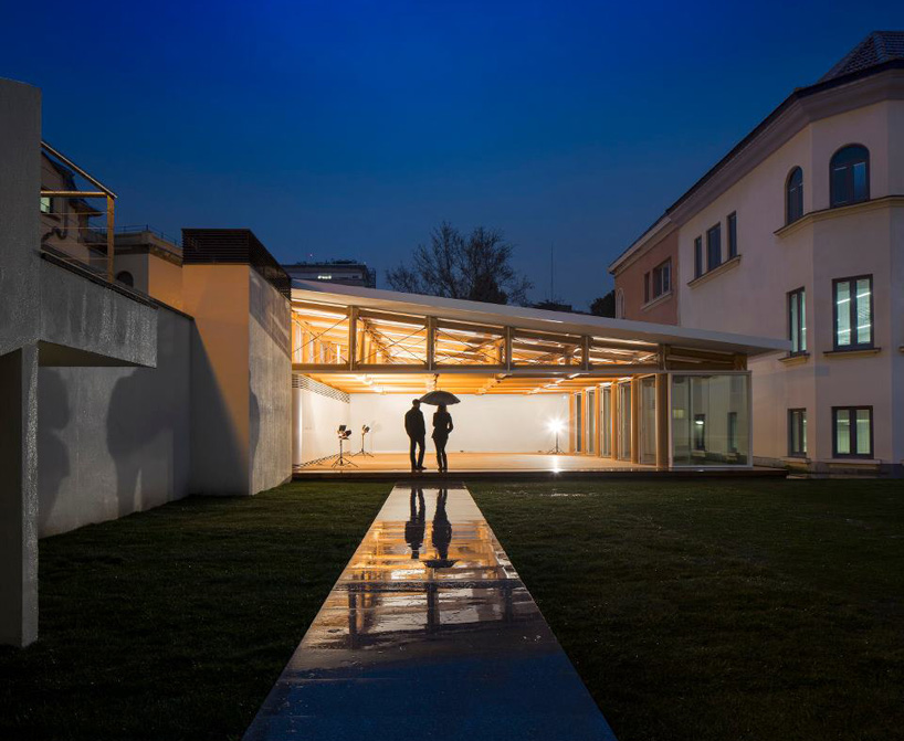 shigeru ban: IE cardboard paper pavilion in madrid