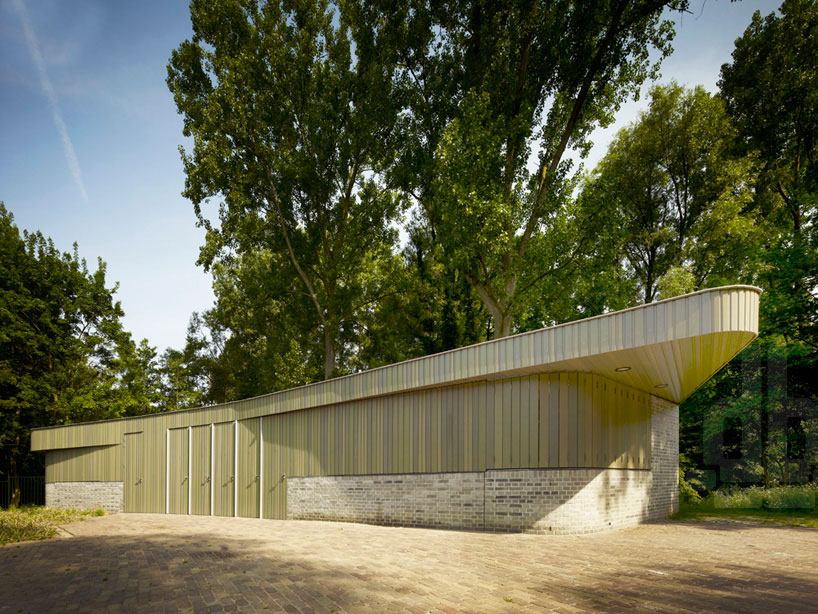 grass-herb roof tops beatrixpark pavilion by marc prosman