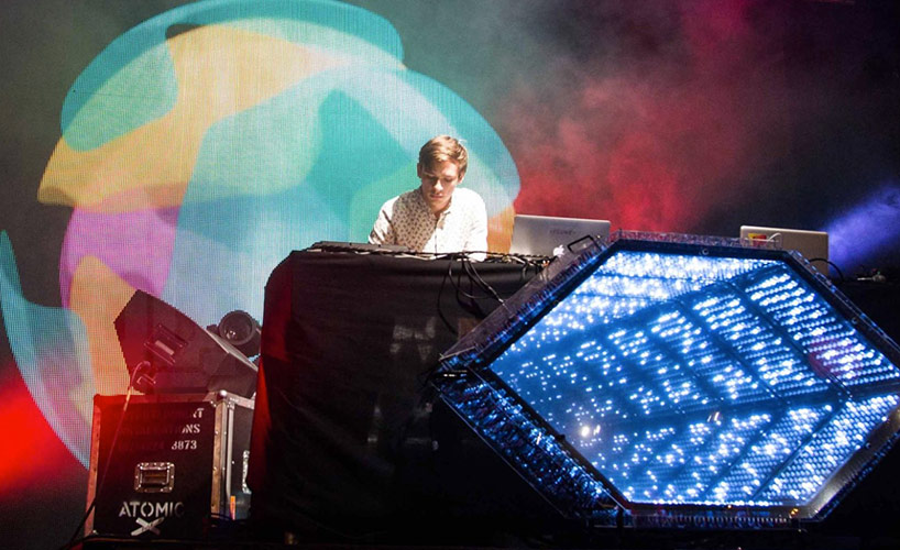 flume the infinity prism tour interactive visuals by toby + pete