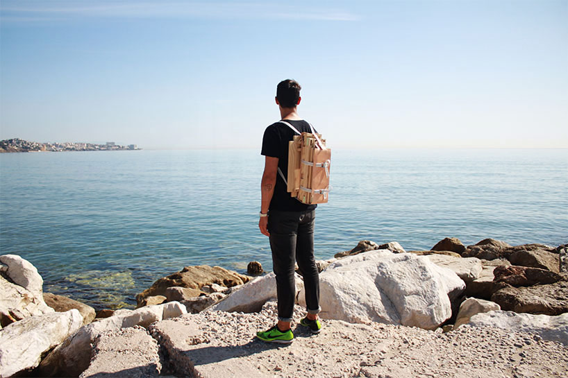 nomadic chair by jorge penades can be worn like a backpack