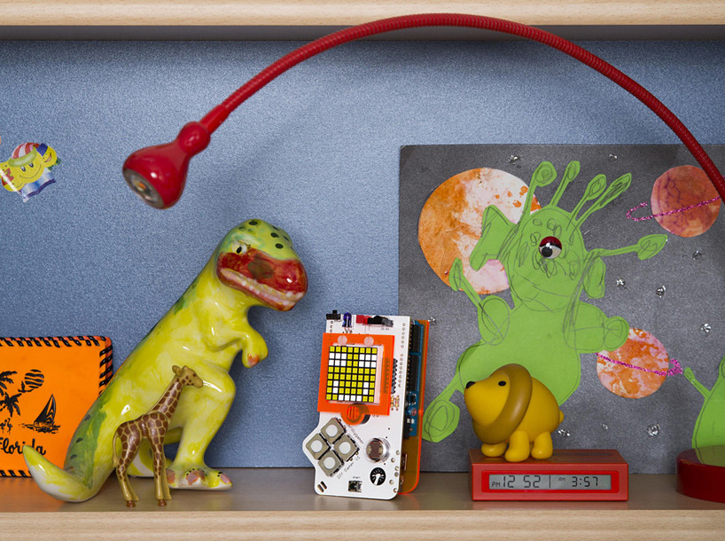 build a videogame console with technology will save us' DIY kit