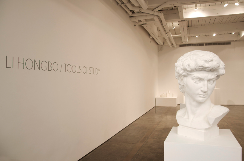 li hongbo exhibits flexible paper busts for tools of study
