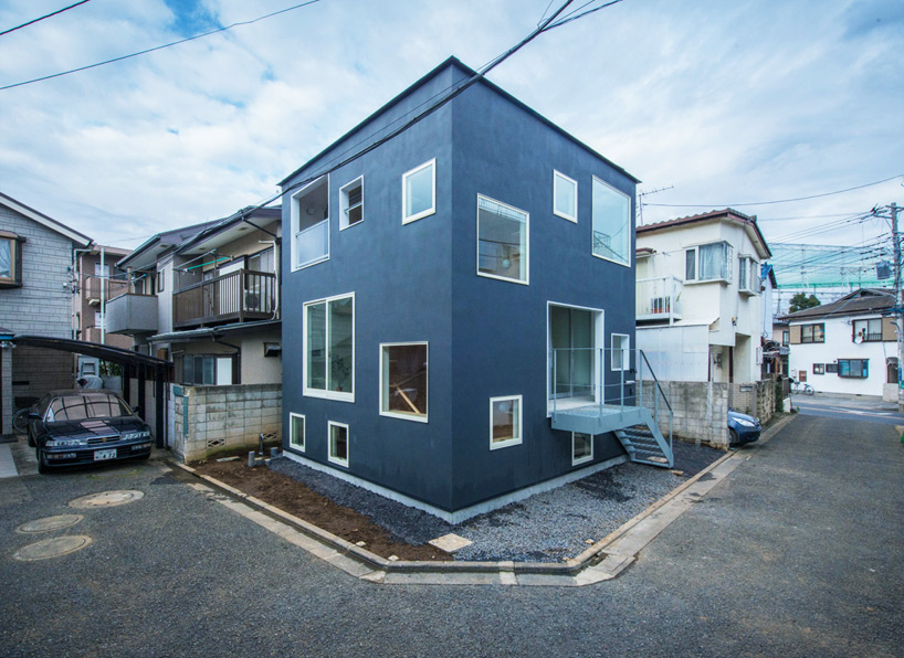 cuboid house in kitakarasuyama by mizuishi architect atelier