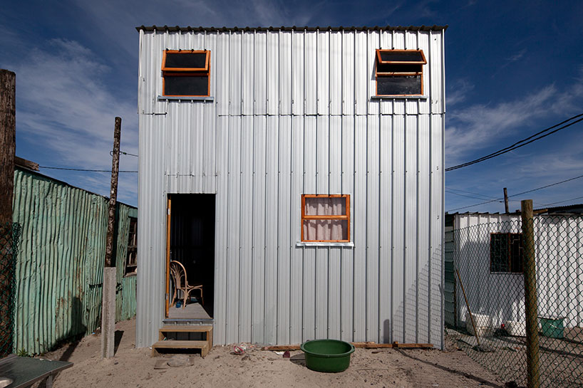 urban think tank introduces the empower shack to the slums of western cape