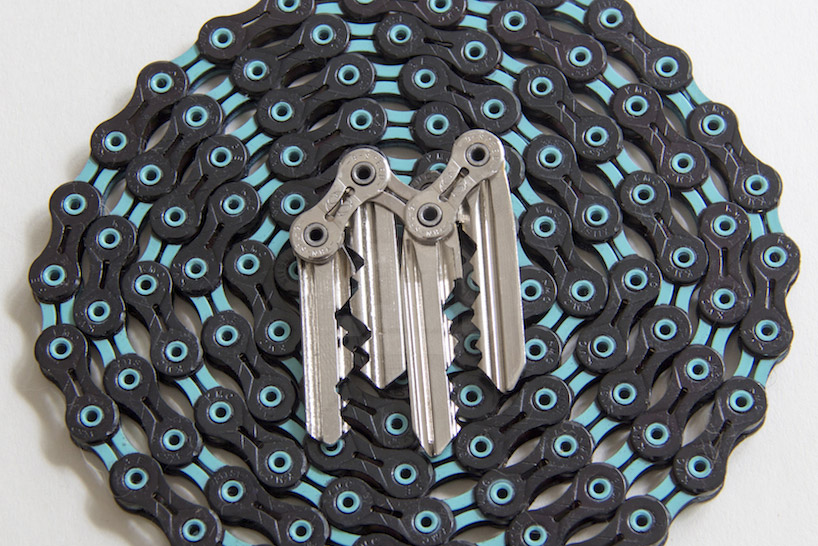 farkas + csortan recycle bicycle chains for minimalist key holders