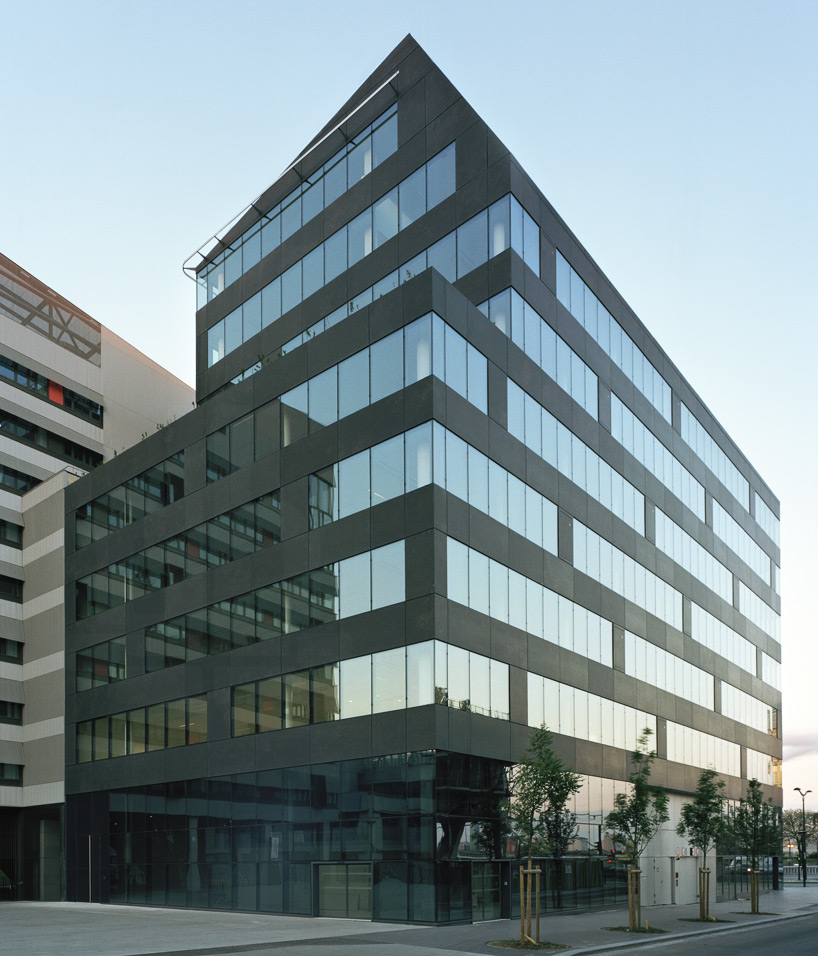 ecdm patterns M5B3 office building with rainscreens in paris