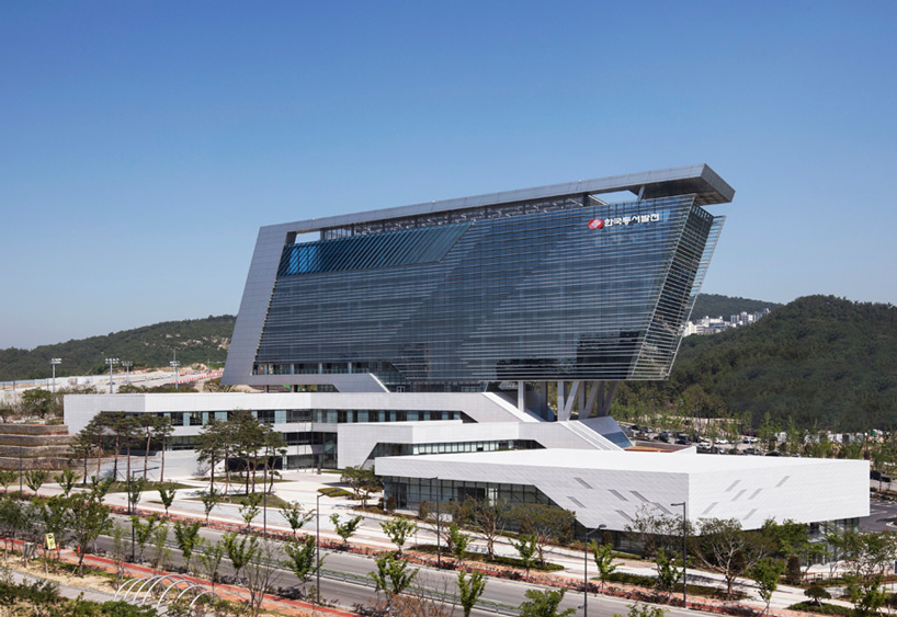samoo architects completes korea east-west power headquarters in ulsan