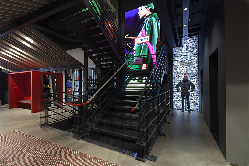 hunter's first global flagship designed by checkland kindleysides