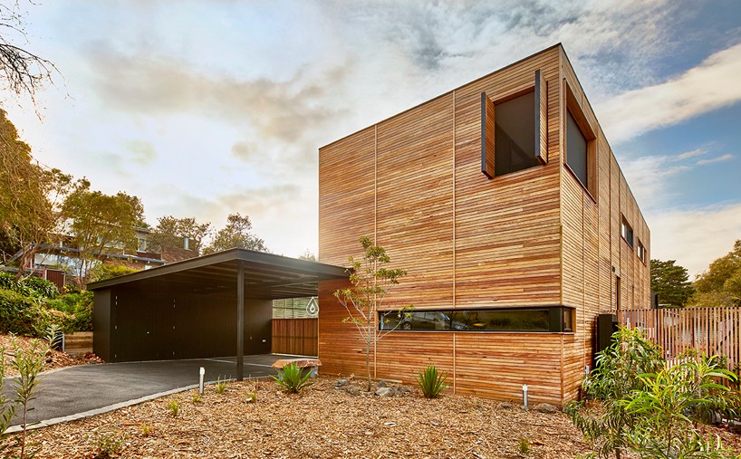 modscape develops timber-clad alphington house in australia
