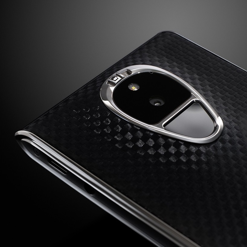 solarin smartphone by karim rashid for sirin labs