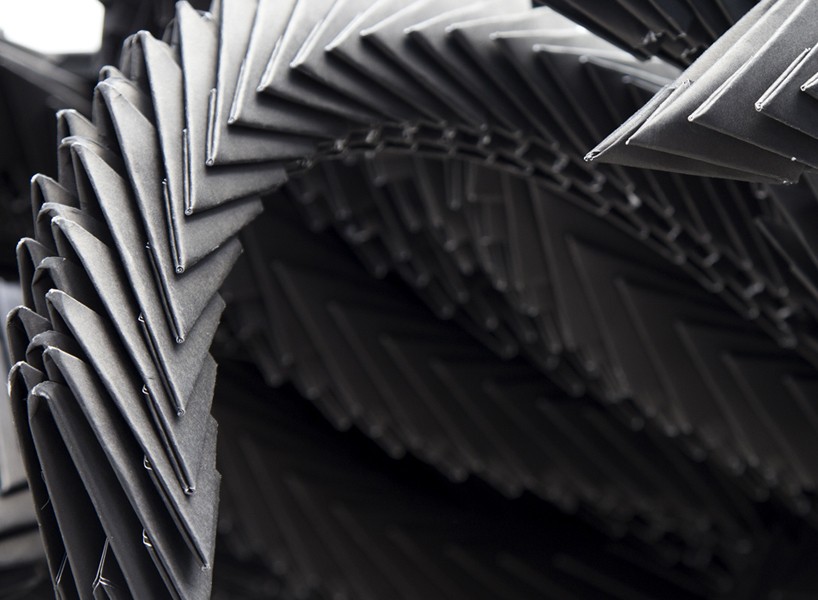nilly mozer turns modular origami into a creeping 3D parasite