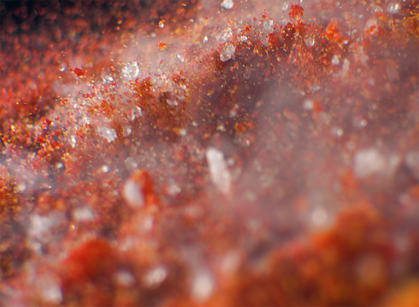 GMUNK uses vibrations to create tiny technicolor worlds