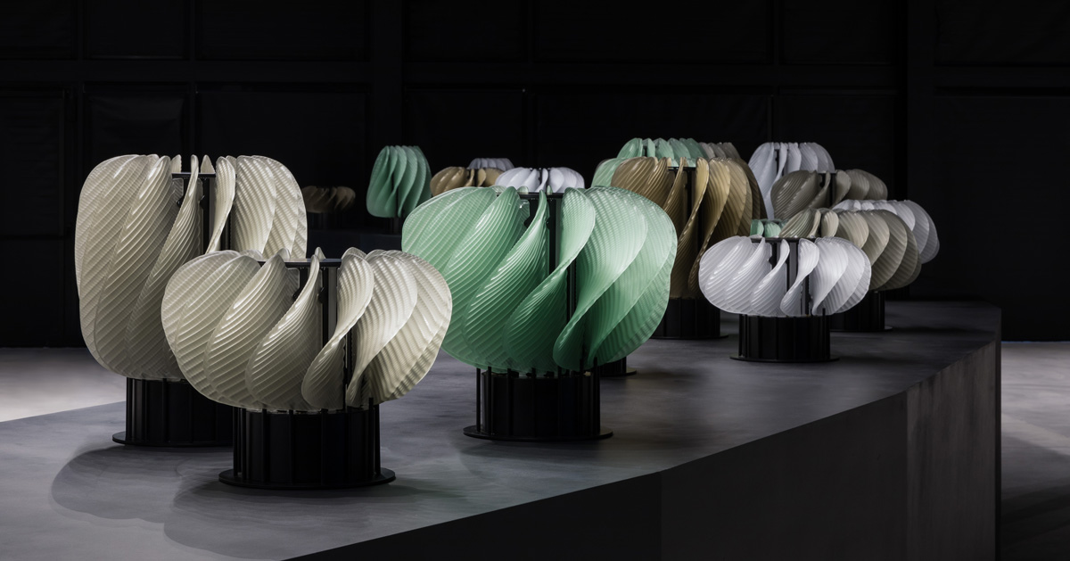 raw edges presents spinning lights that dance in perfect synchronicity