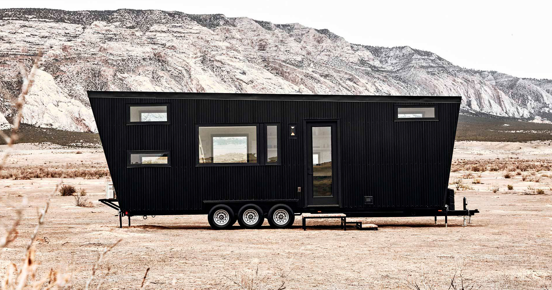 land ark RV looks more like a high end ski lodge on wheels