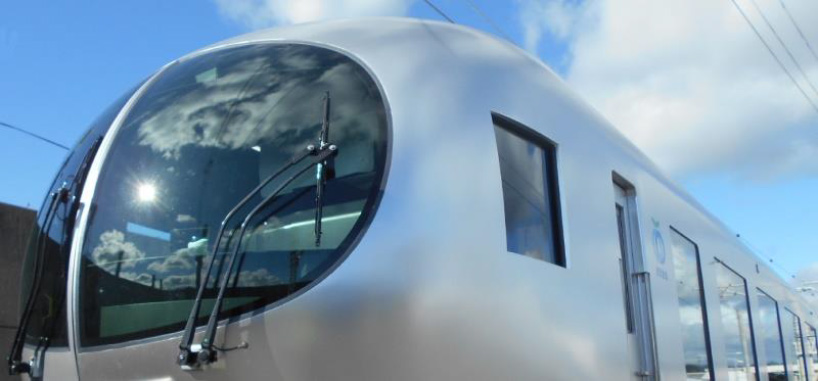 a look inside kazuyo sejima's mirrored japanese commuter train