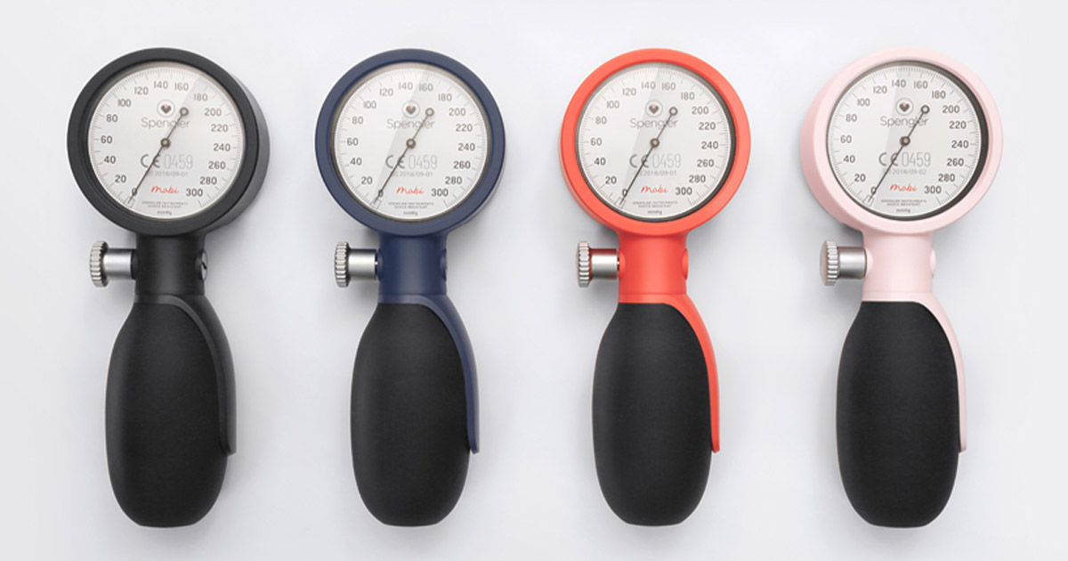 atelier 360 creates ergonomic design for 'mobi' blood pressure monitor