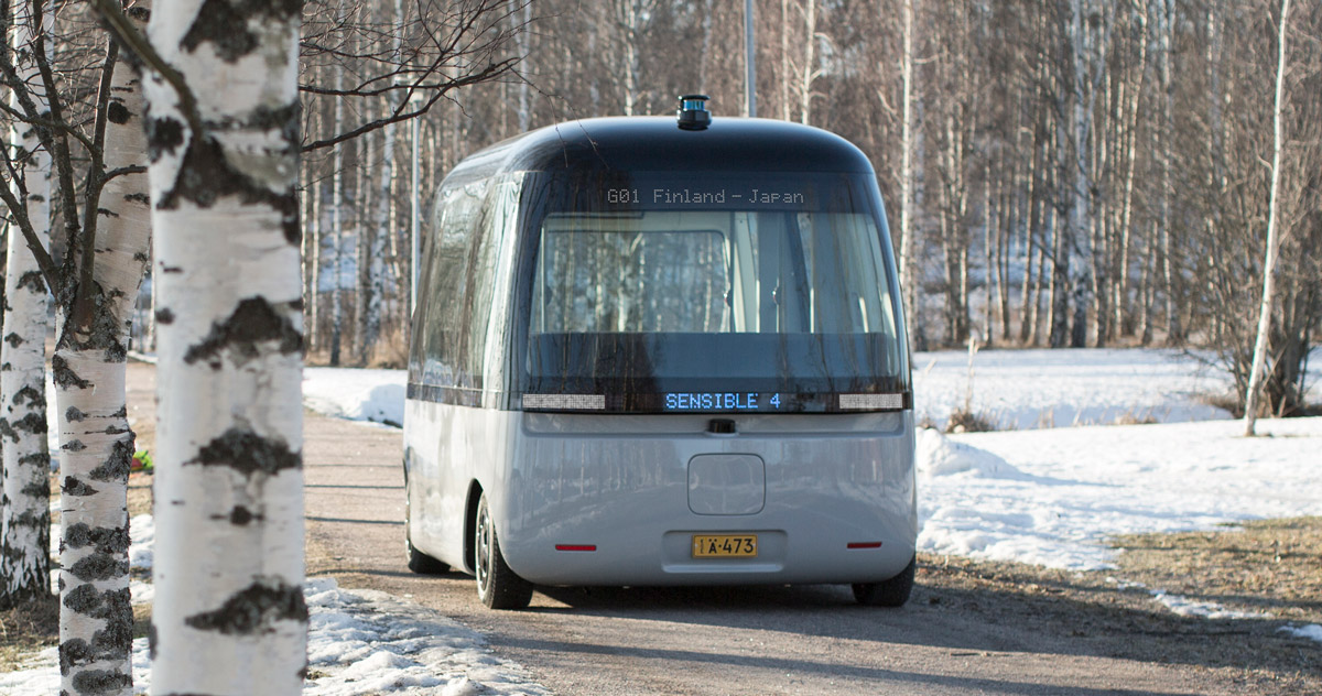MUJI debuts 'GACHA,' the first all-weather self-driving bus