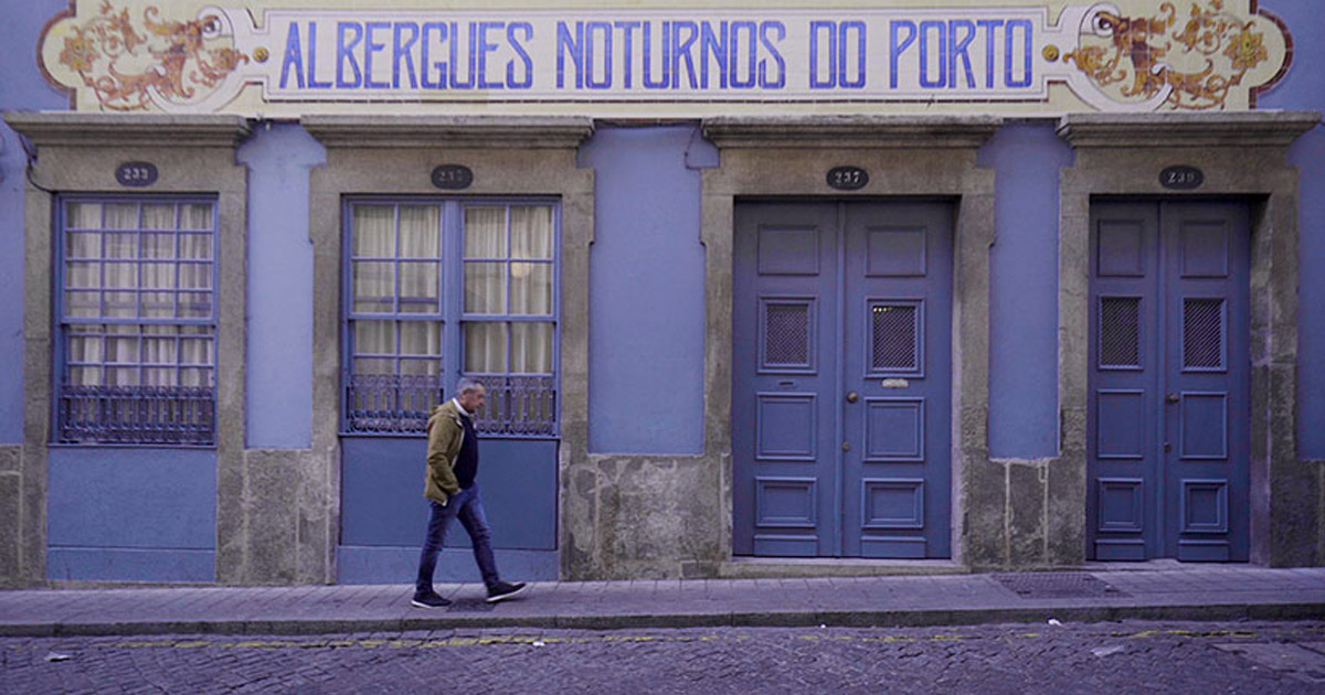 building pictures presents the restoration of a homeless shelter in porto