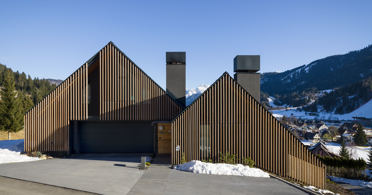 GEZA shapes an alpine holiday home to the contours of italian mountains