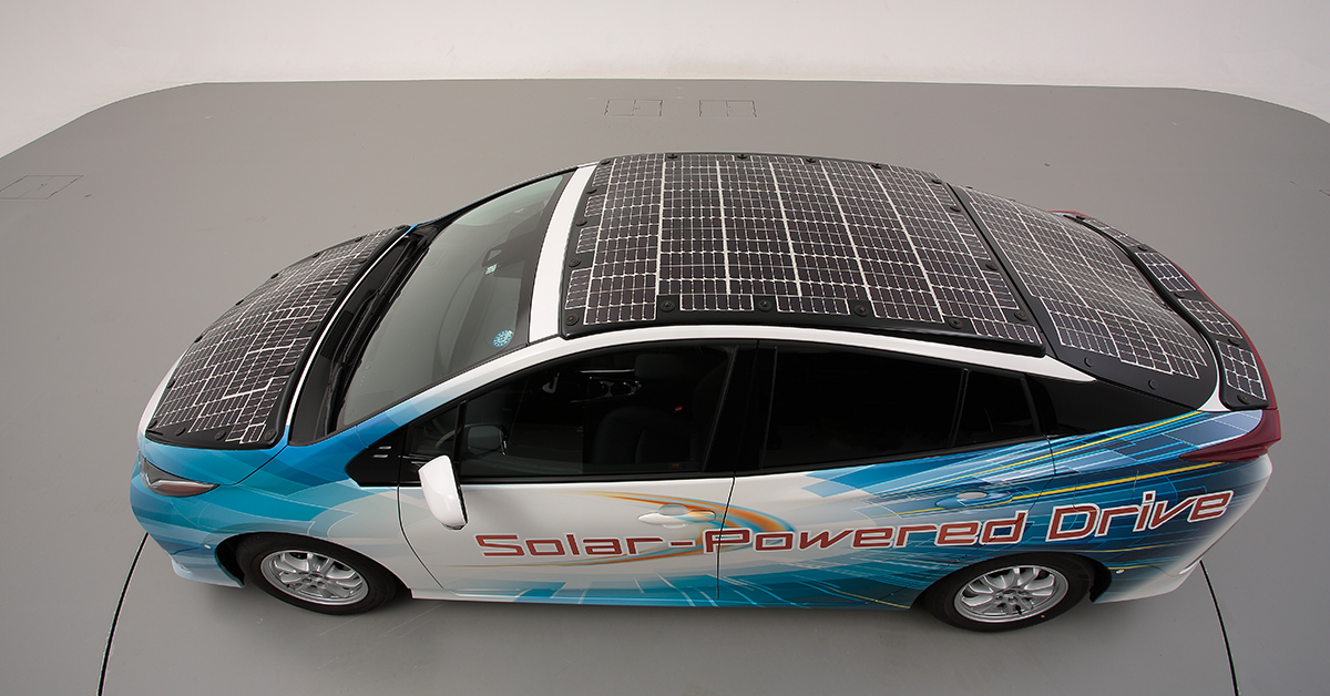 solar panelled toyota prius harnesses additional 27 miles of range