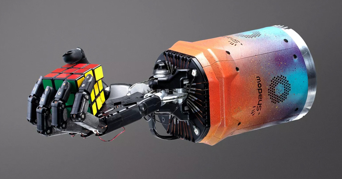 extremely dextrous robot arm uses AI to solve rubik's cube one-handed