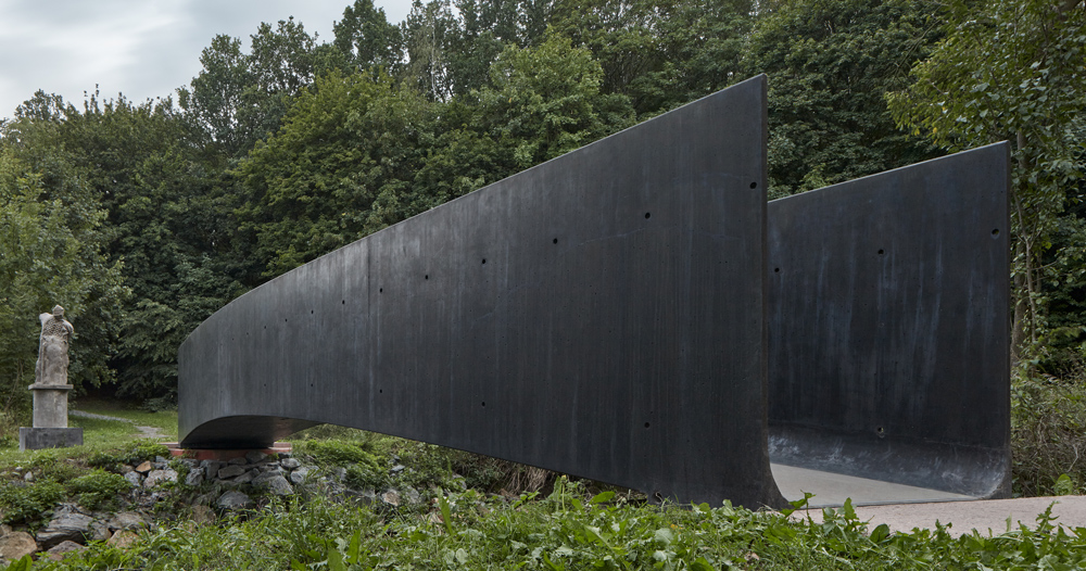 czech cemetery bridge fabricated of ultra-lightweight black concrete