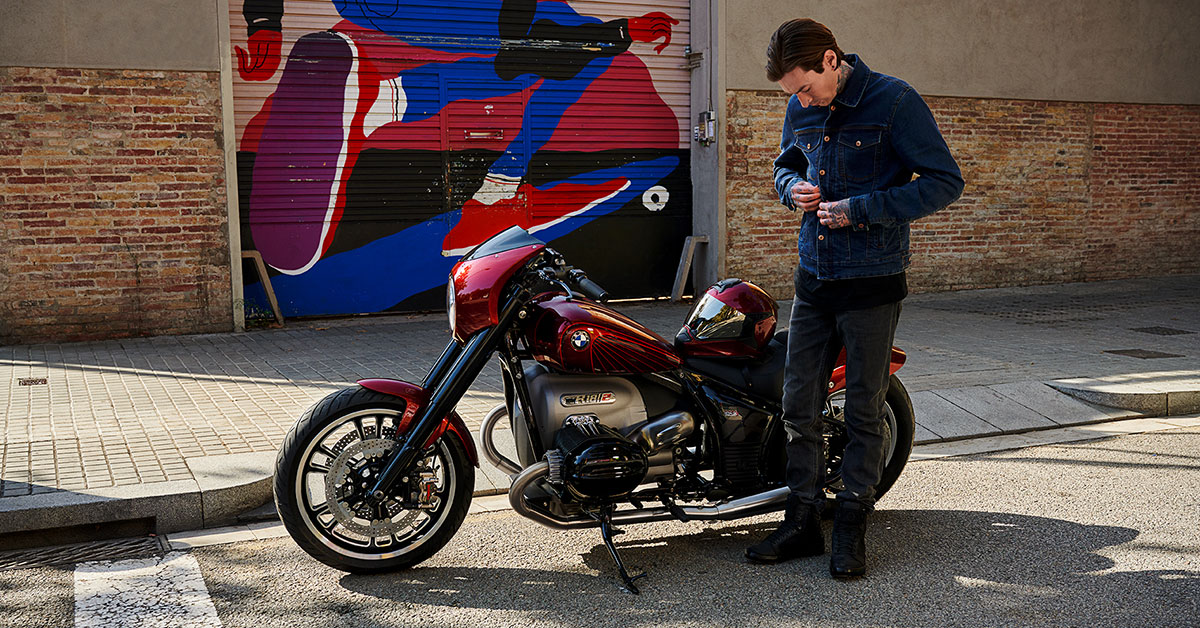 BMW motorrad concept R18 / 2 custom cruiser's world debut at EICMA 2019