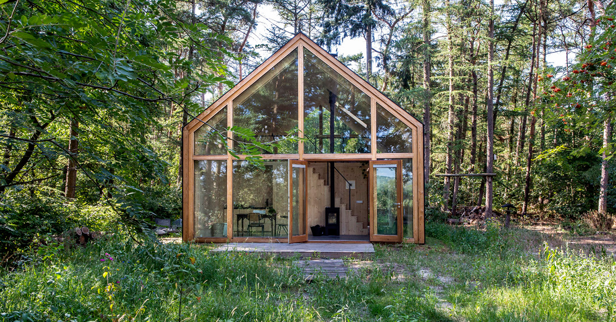 the indigo cabins by woonpioniers are modular, mass-customizable, and ...