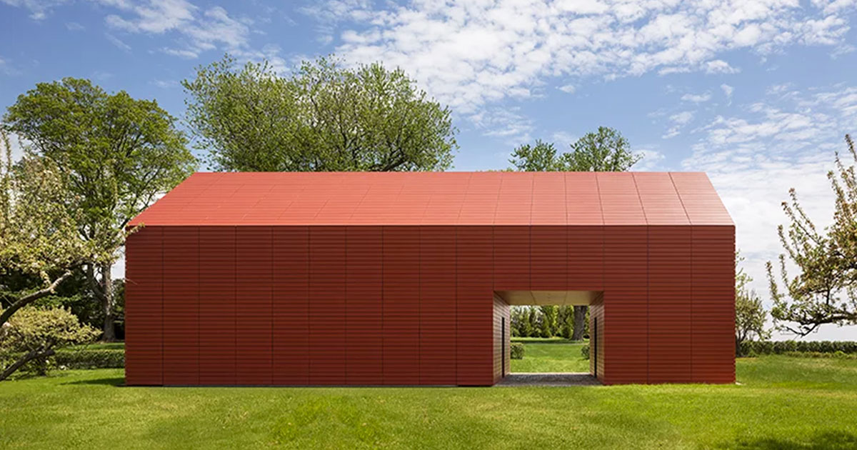 Barn Red