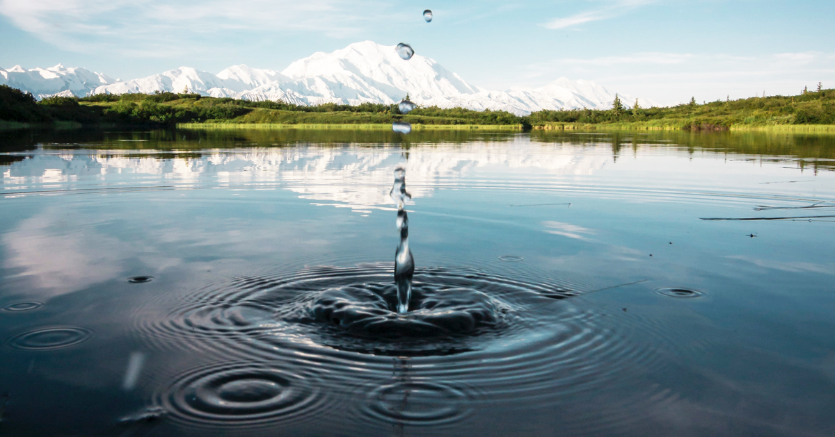 raindrop electricity generator uses droplets as source of renewable energy