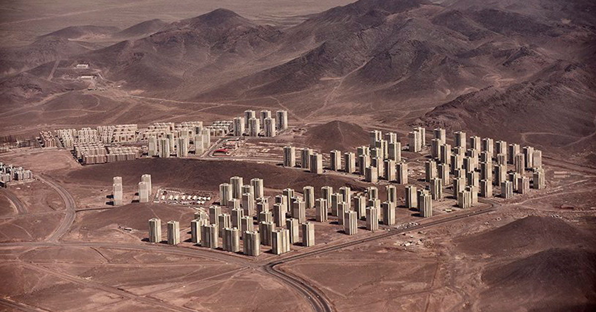 iran's stark desert developments are captured by manuel alvarez diestro