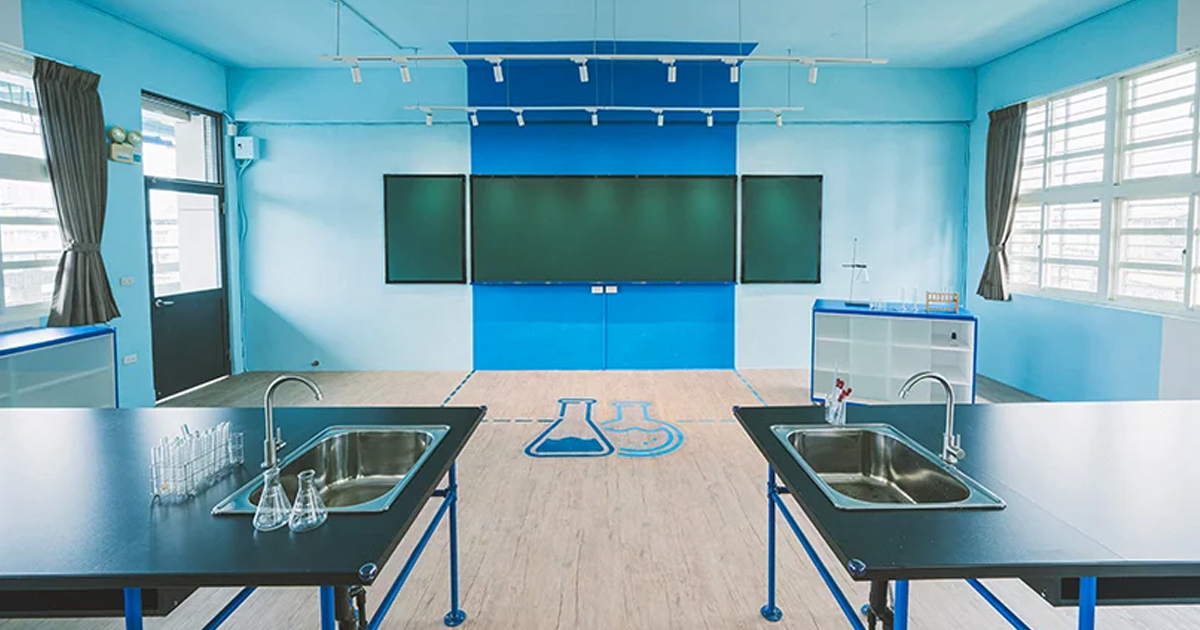 the cloudform laboratory revamps a classroom in taipei with vibrant color