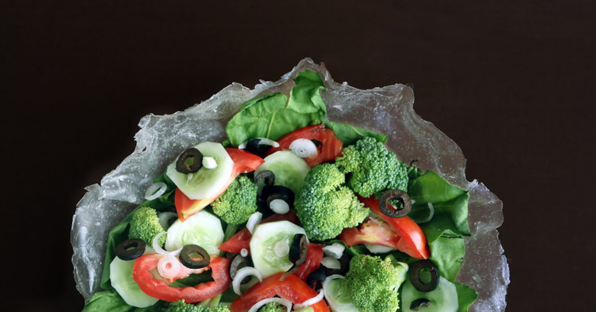 bio-degradable 'cassava clasp' food packaging opens up like a bowl