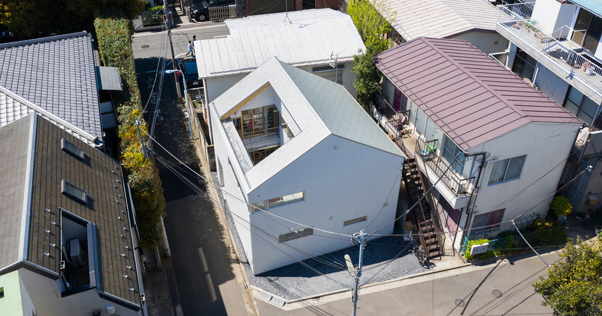 open sky house by YSAA exposes everyday life to nature in tokyo