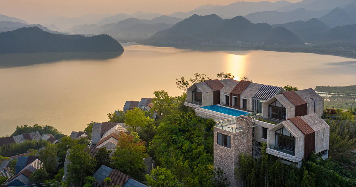 conrad hangzhou tonglu is a hillside resort overlooking tianxi lake in ...