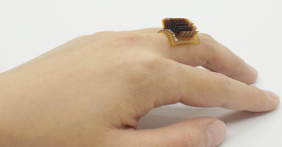 this ring turns your body heat into a battery and regenerates itself