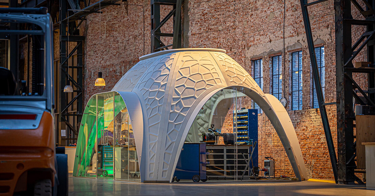 R-IGLO is 3D-printed workplace made from PET plastic waste