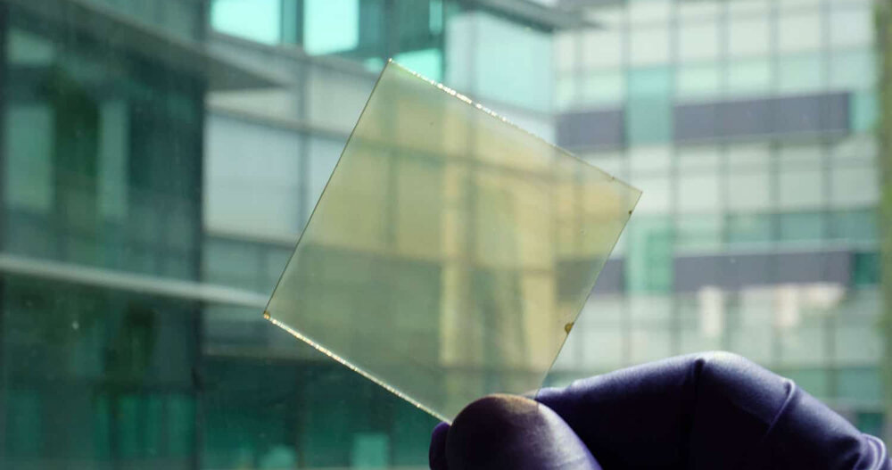 researchers create glass that self-adapts across warm and cool seasons