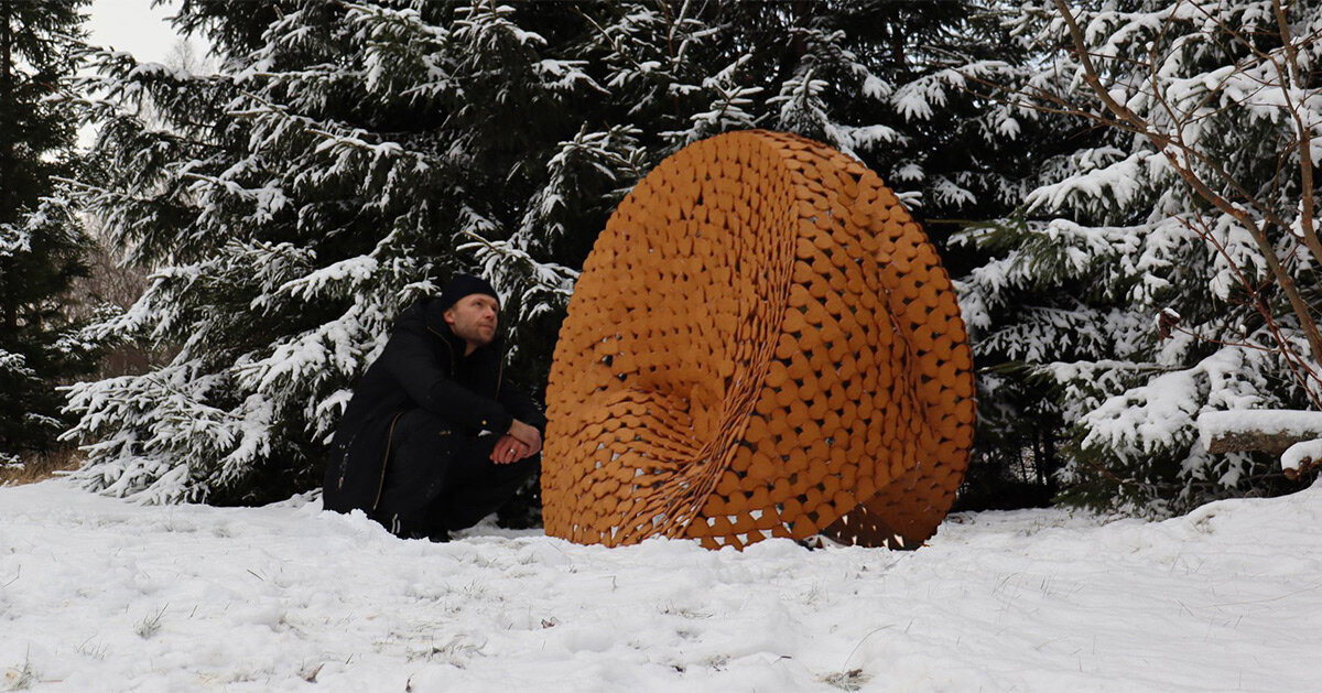 UMA creates hut out of thousands of gingerbread cookies just in time ...