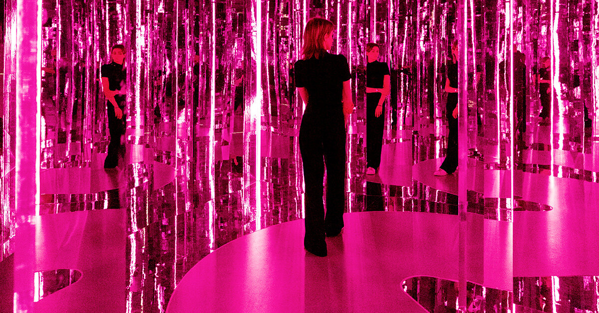 deutsche telekom & LAYER's magenta-mirrored fractal reflects connectivity