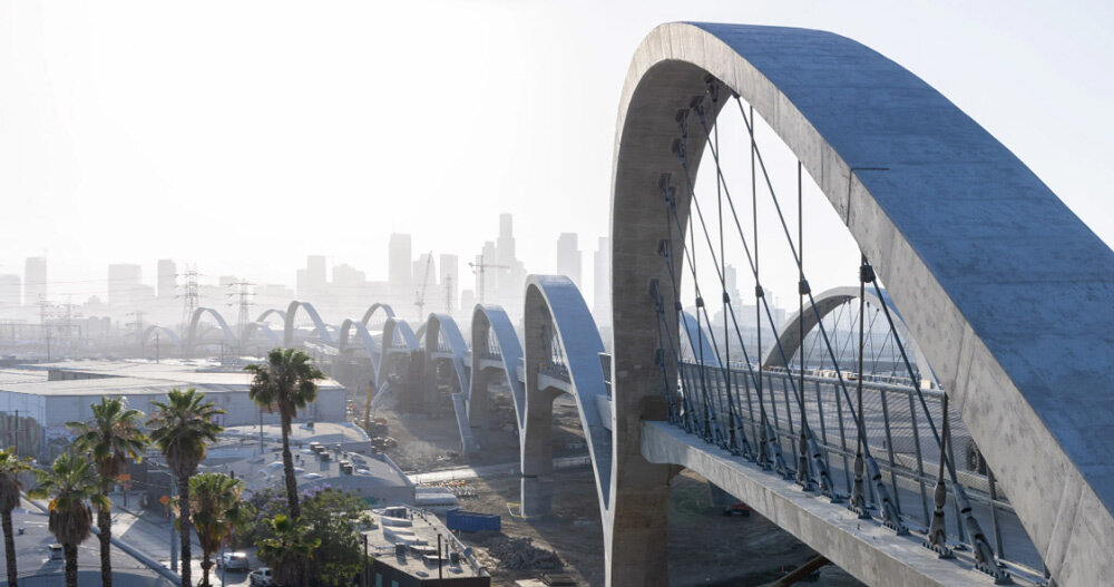 michael maltzan's viaduct gracefully dances as 'ribbon of light' through LA